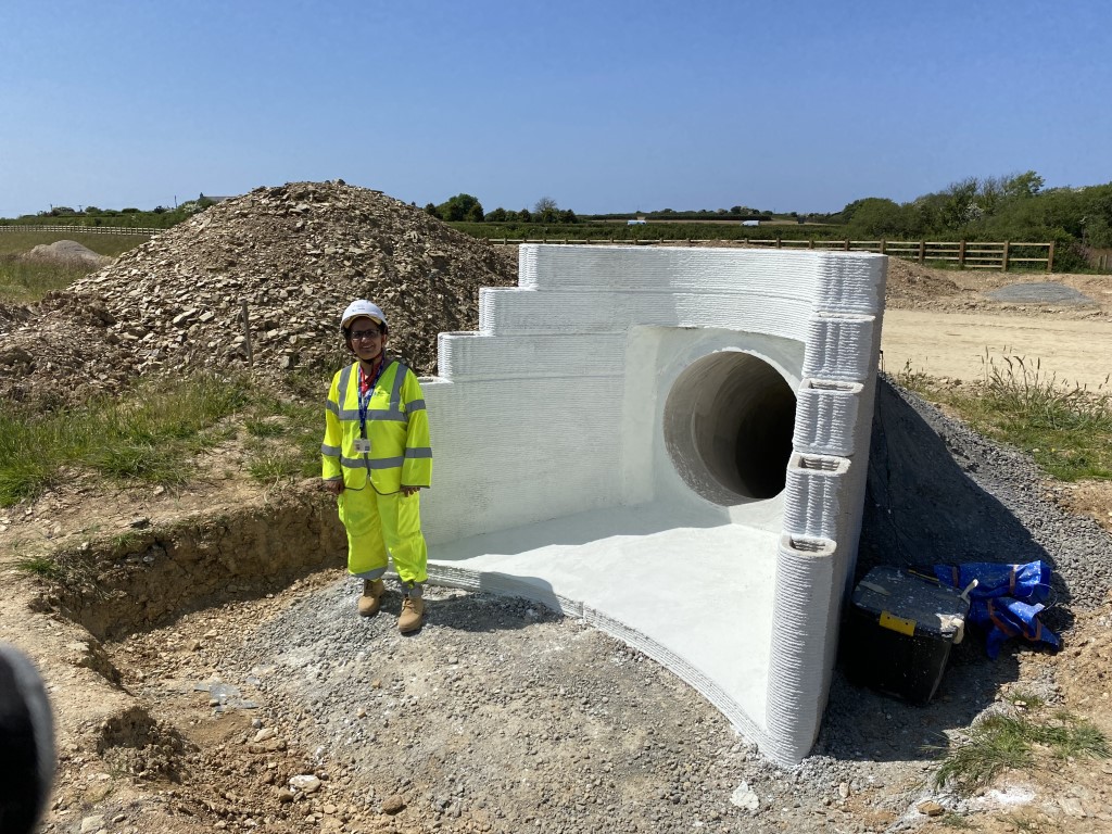 Pioneering 3D printing helps build UK road